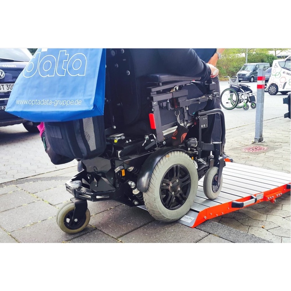 Ράμπες αναδιπλούμενες και φορητές έως 300cm